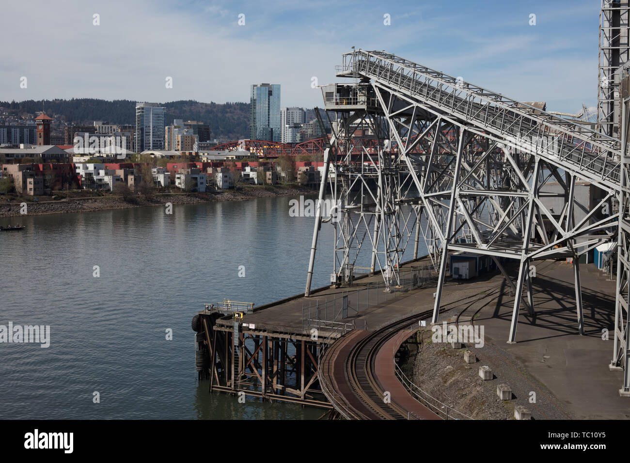 Cityscape of Portland, USA Stock Photo - Alamy