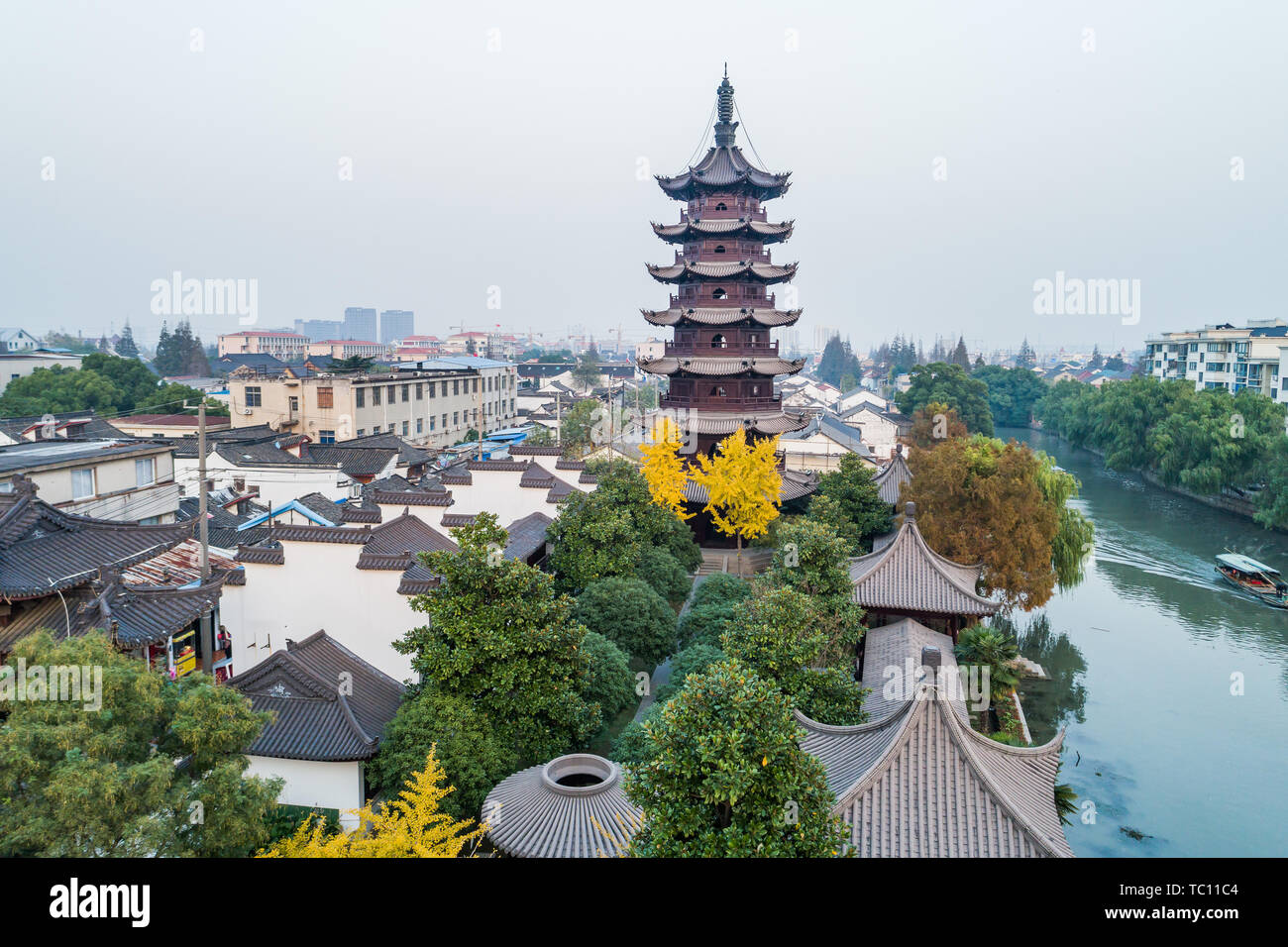 Shanghai zhangasongjiang district hi-res stock photography and images ...