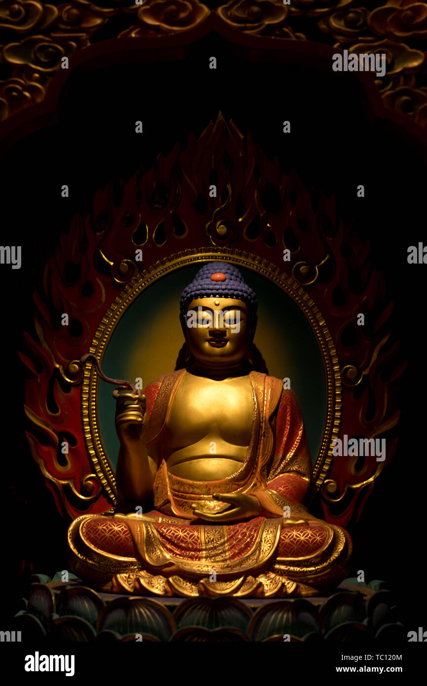 Sakyamuni temple hi-res stock photography and images - Alamy