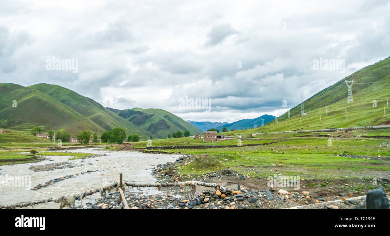 Tibetan lawns hi-res stock photography and images - Alamy