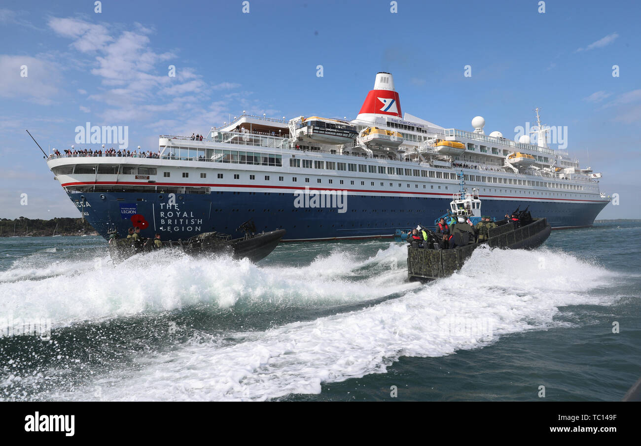 Royal Marines in ORC's (Offshore Raiding Craft) give a demonstration to ...