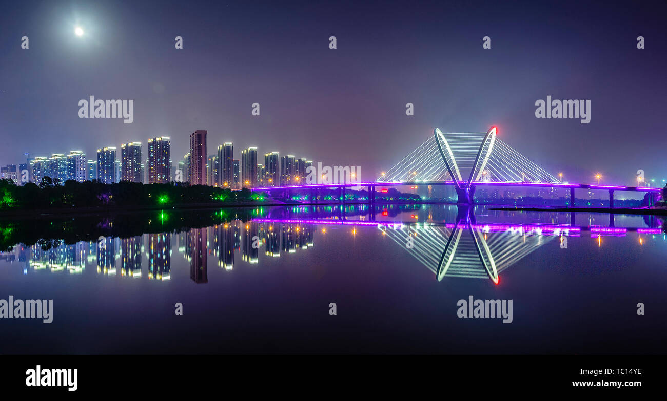 Night view of Sanhao Bridge Stock Photo - Alamy
