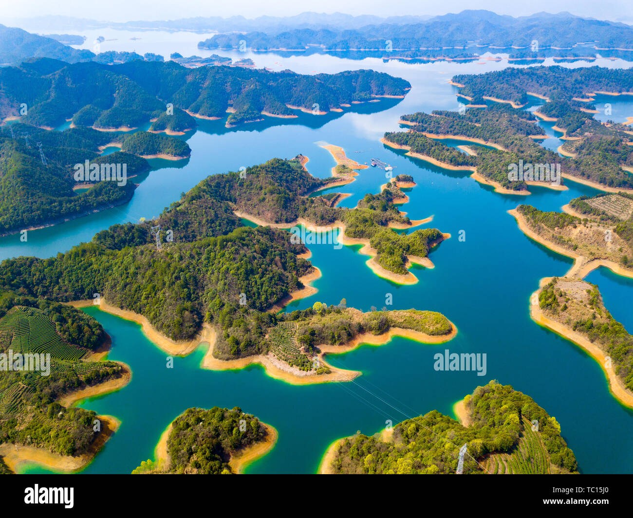 Chun Yang Line of Qiandao Lake, Hangzhou Stock Photo - Alamy