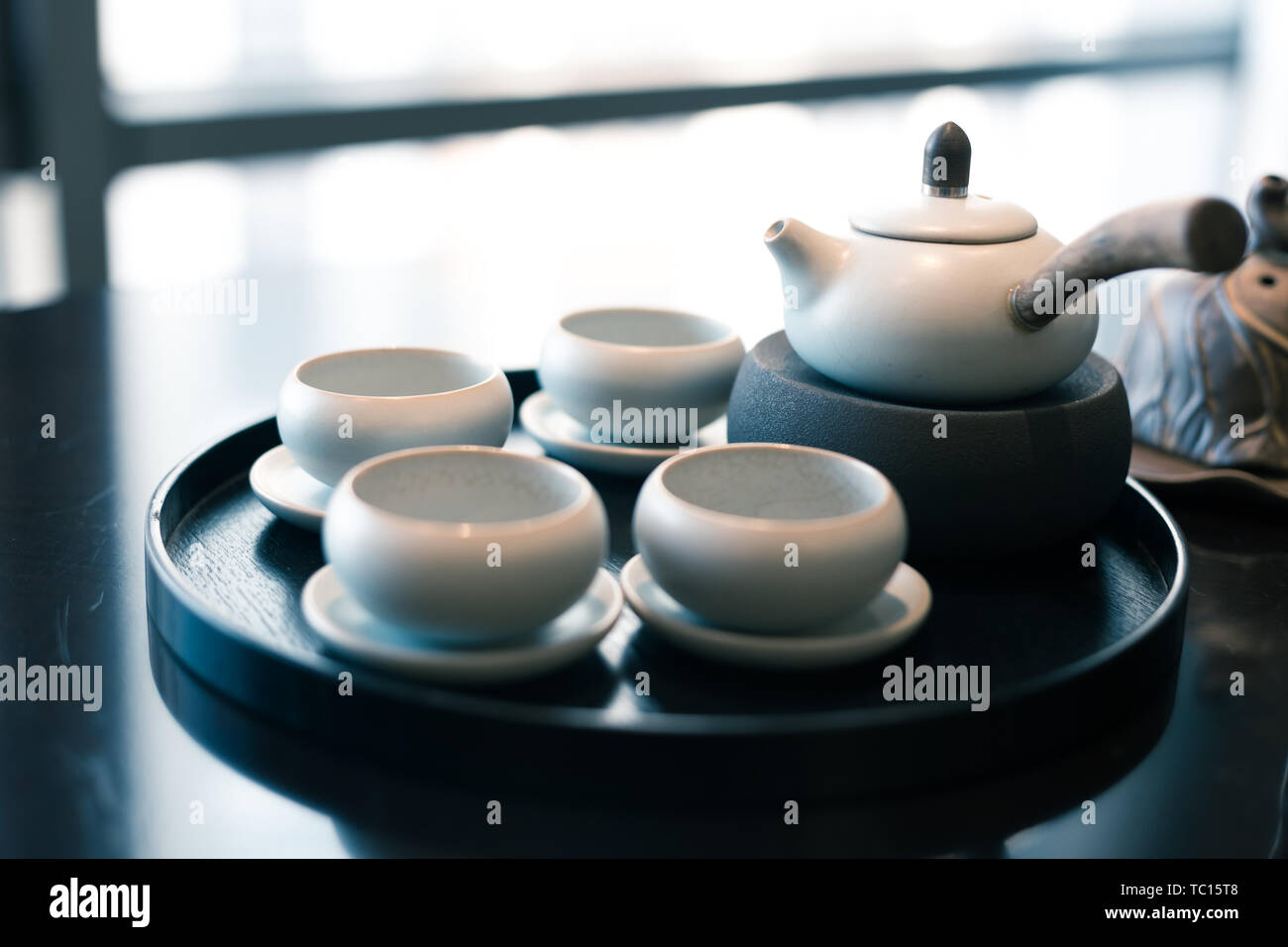 Japanese antique porcelain teapot hi-res stock photography and images ...