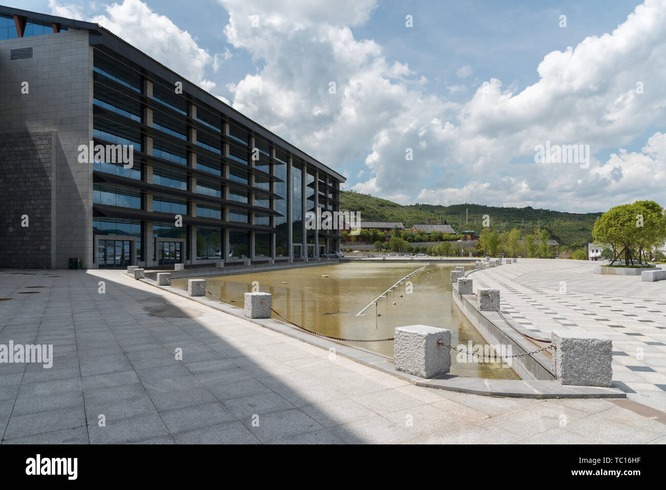 Imperial dynasties and old temples hi-res stock photography and images ...