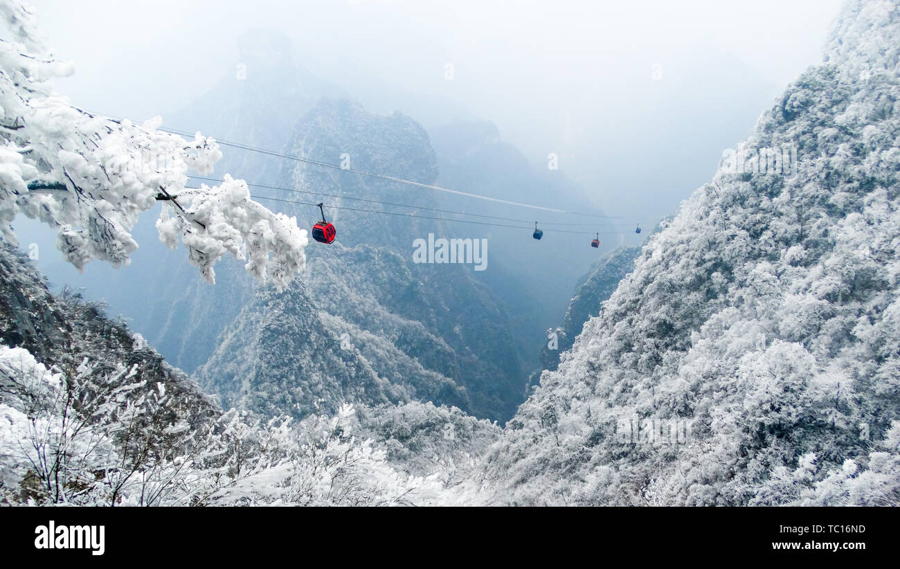 Tianmen Mountain in winter, the longest alpine passenger ropeway in the ...