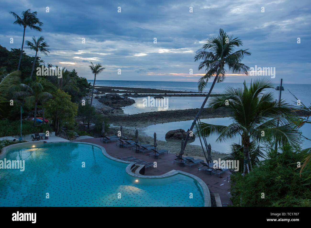 Sumi island beach beach sunrise hi-res stock photography and images - Alamy