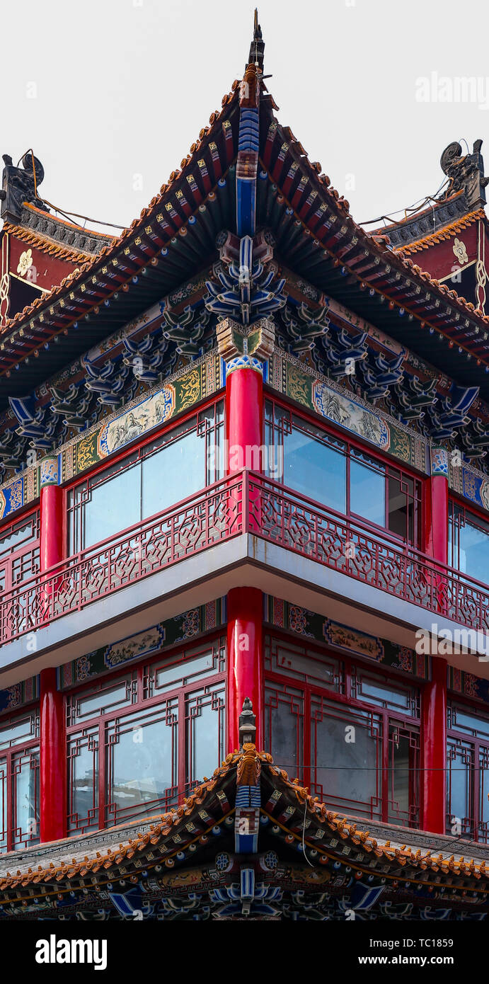 Traditional ancient palaces hi-res stock photography and images - Alamy
