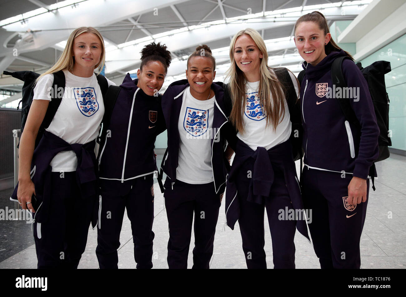 England's Leah Williamson (left to right), Demi Stokes, Nikita Parris ...