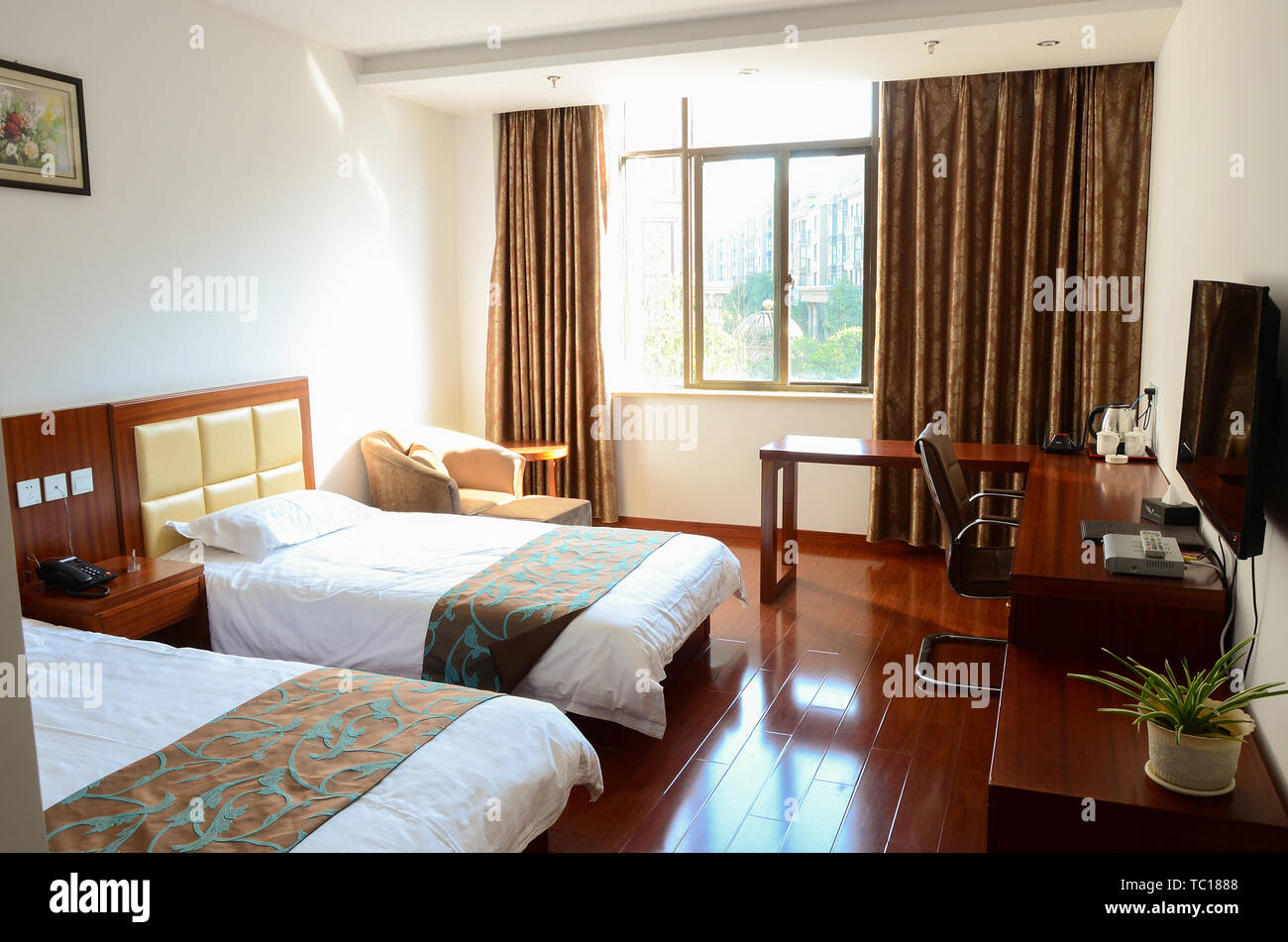 Hotel rooms and hotel standard rooms hi-res stock photography and ...