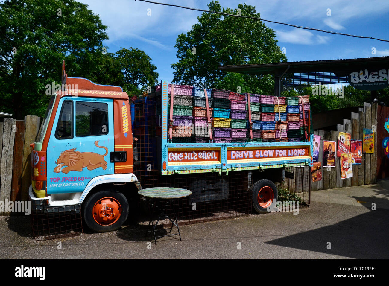 Indian lorry hi-res stock photography and images - Alamy