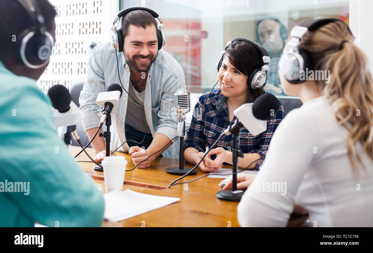 Active presenters of different nationalities in sound broadcasting ...