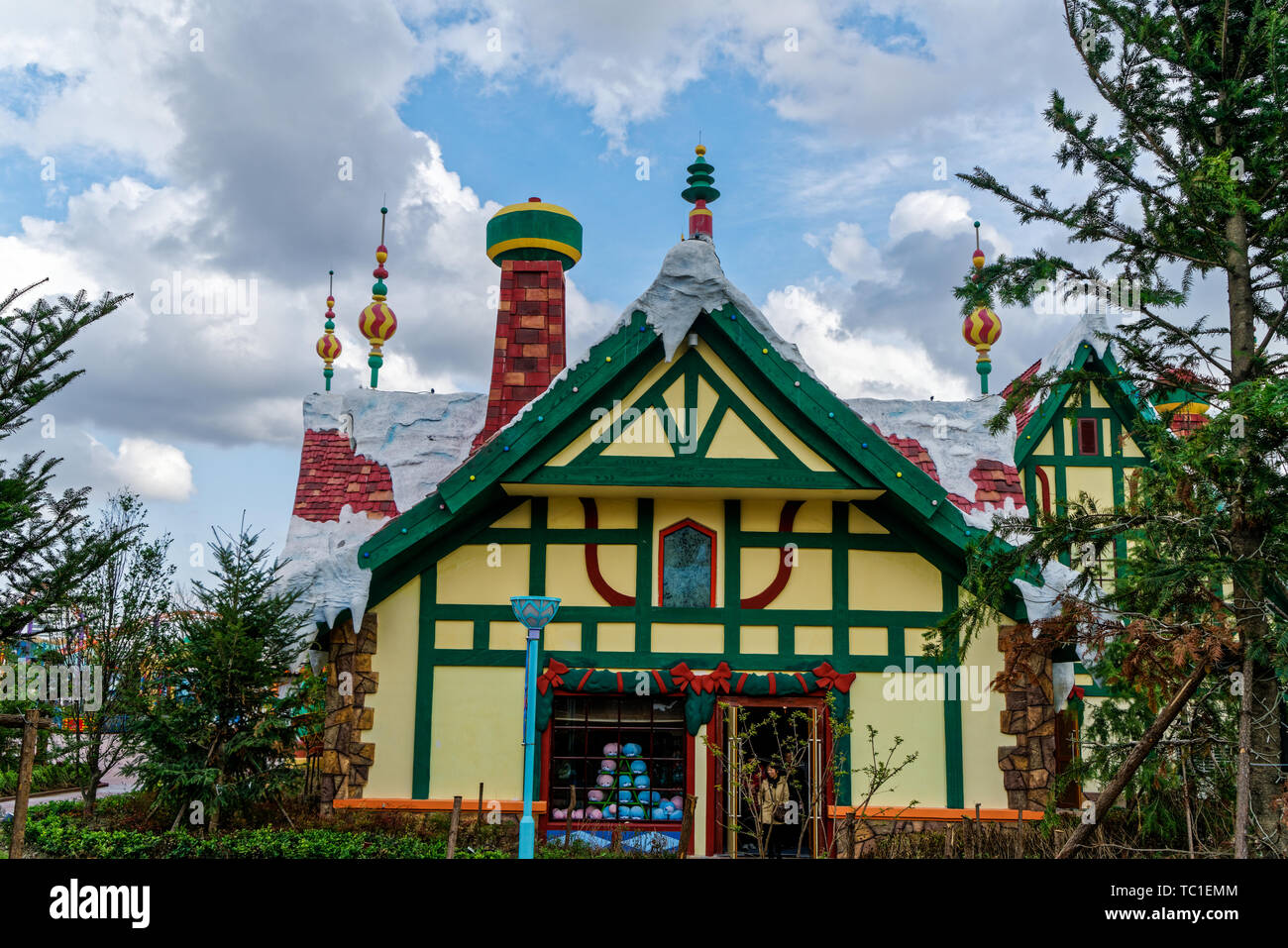 Shanghai Haichang Ocean Park Stock Photo - Alamy