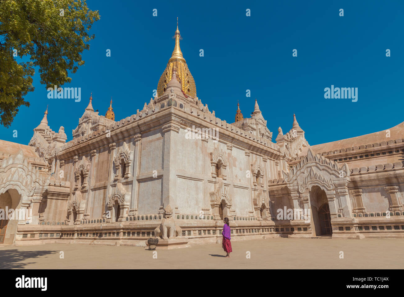Pugan Ananda Temple Stock Photo - Alamy