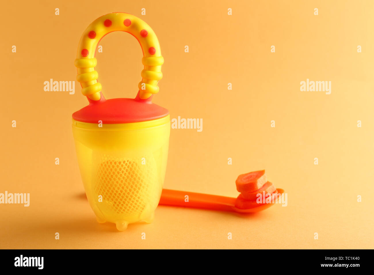 Nibbler tool hi-res stock photography and images - Alamy