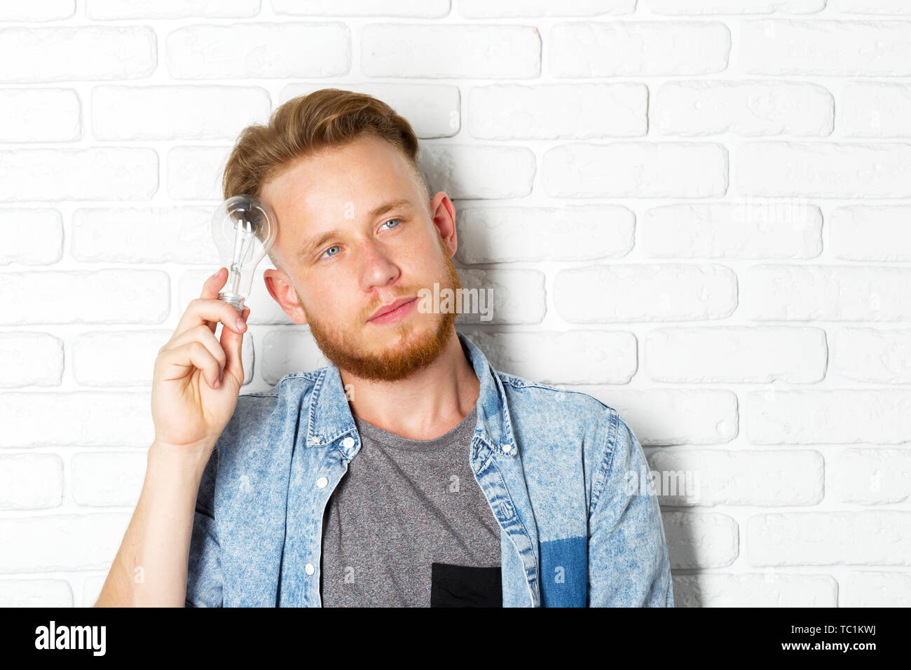 Smart thinking man having idea hi-res stock photography and images - Alamy