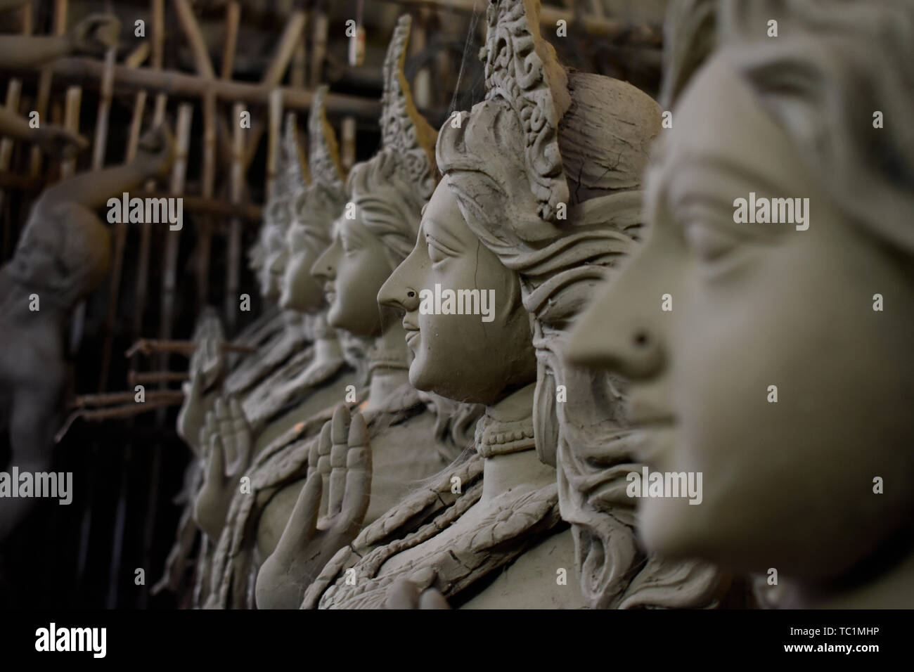 Clay statue goddess maa durga hi-res stock photography and images - Alamy