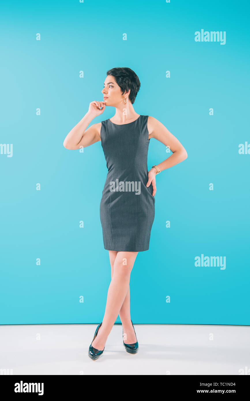Hand on hip pose posing hi-res stock photography and images - Alamy