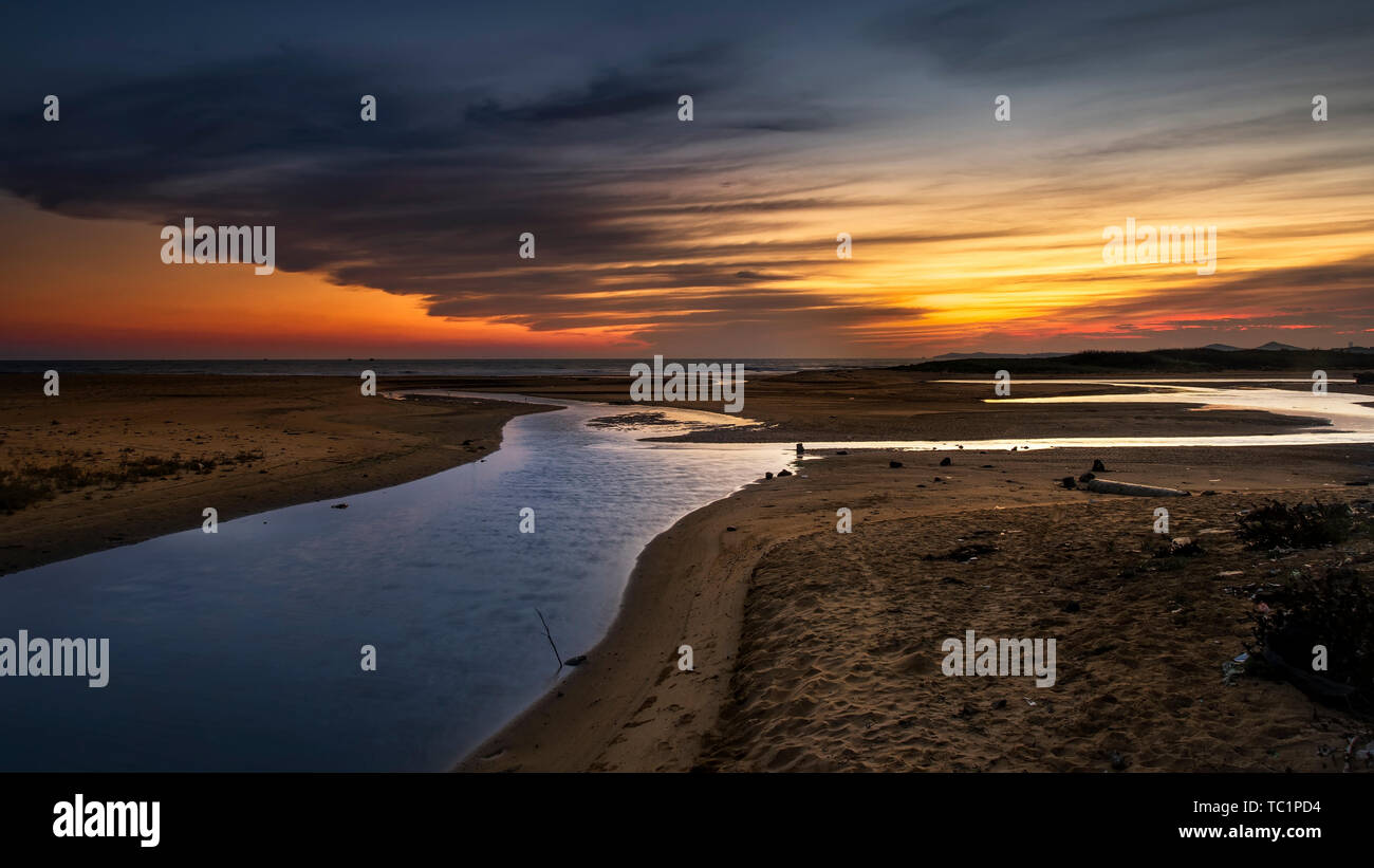 Cloud rise ---Photographed on Yantai beach Stock Photo - Alamy