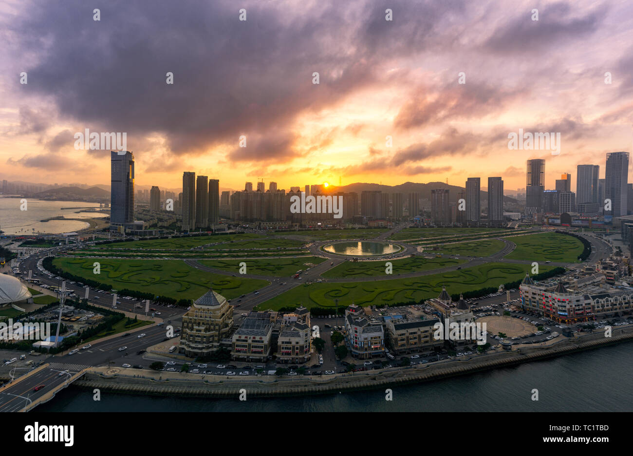 Xinghai square hi-res stock photography and images - Alamy