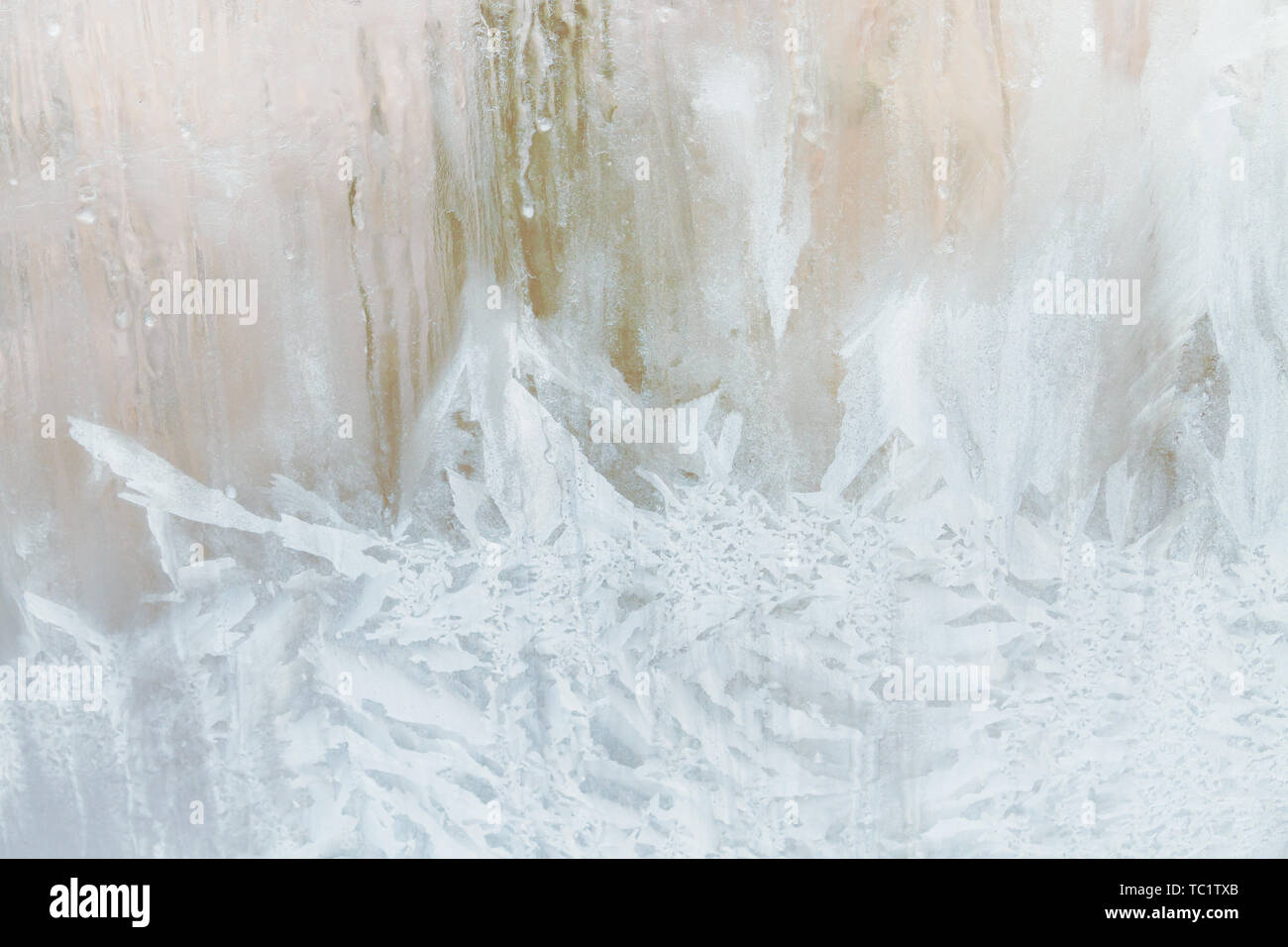 Frosty patterns on a frozen ice box in the early morning Stock Photo ...