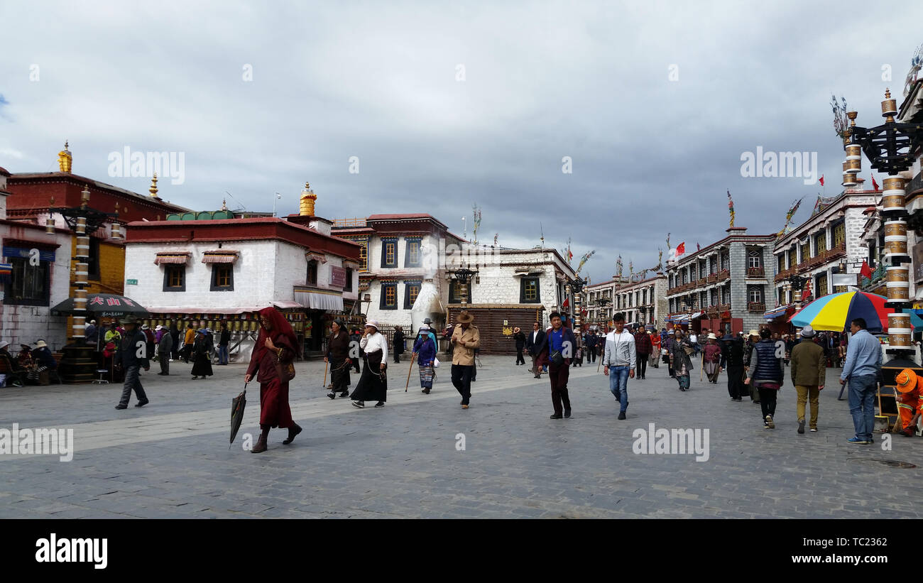 Street of Lhasa, Tibet Stock Photo - Alamy