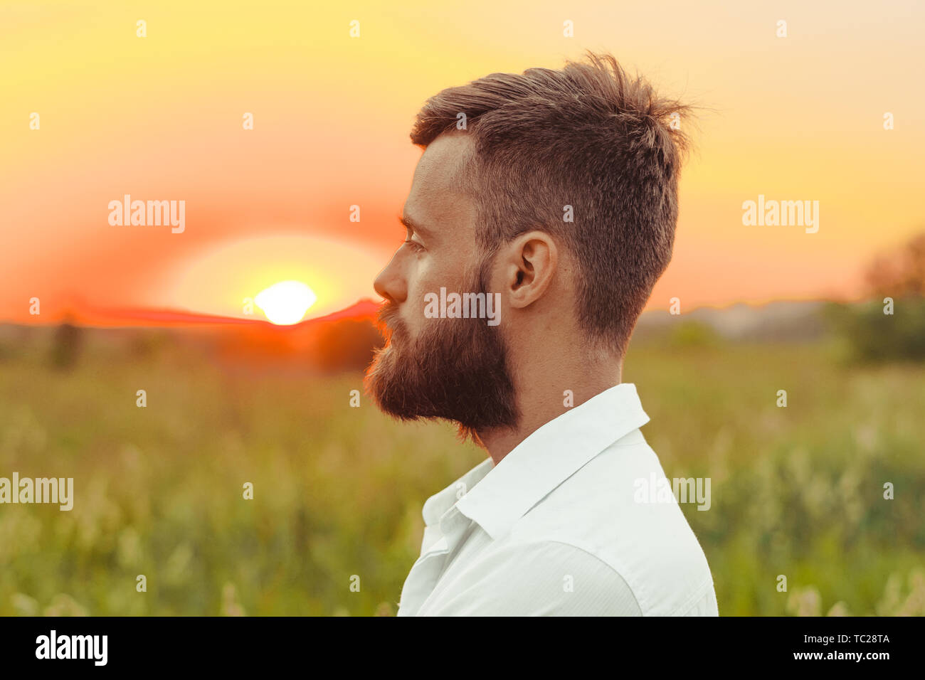 Man long blond hair open hi-res stock photography and images - Alamy
