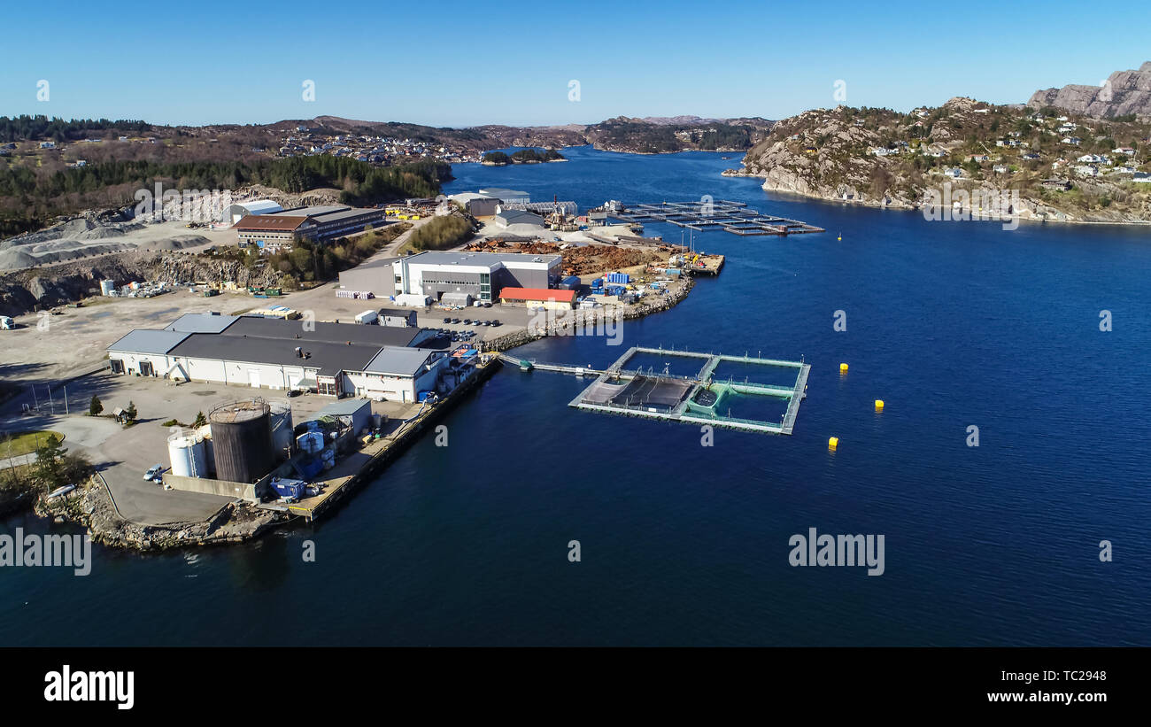 Salmon fish farm. Hordaland, Norway Stock Photo - Alamy