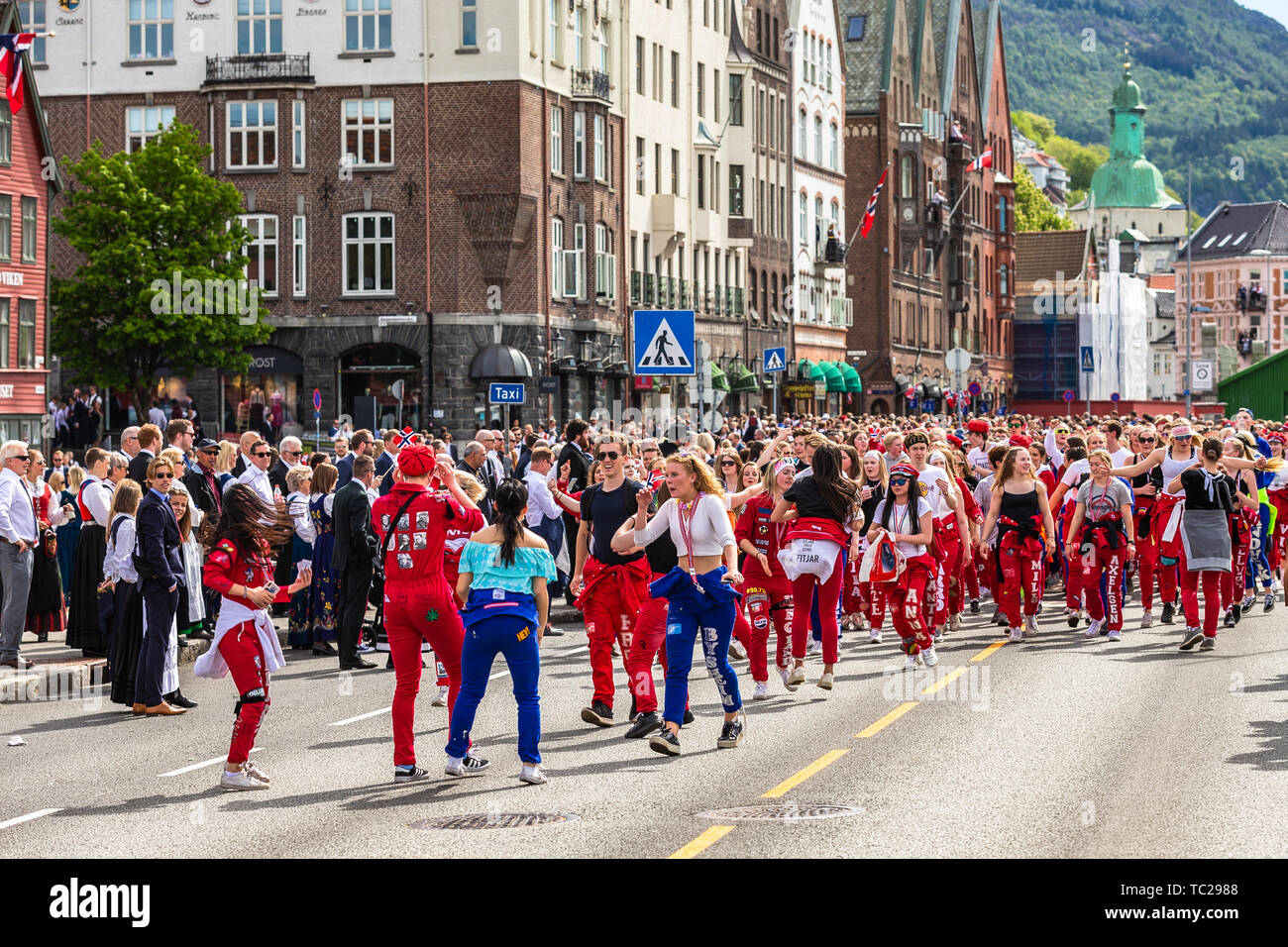 Bergen norway traditional costume hi-res stock photography and images ...