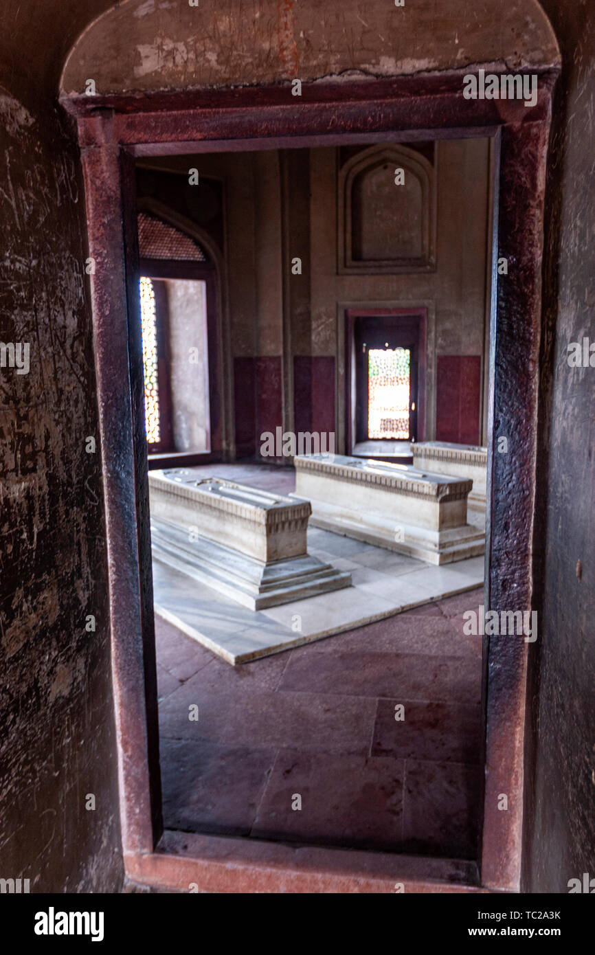 Cenotaphs of Hamida Banu Begum, Dara Shikoh, Humayun's Tomb, Delhi ...