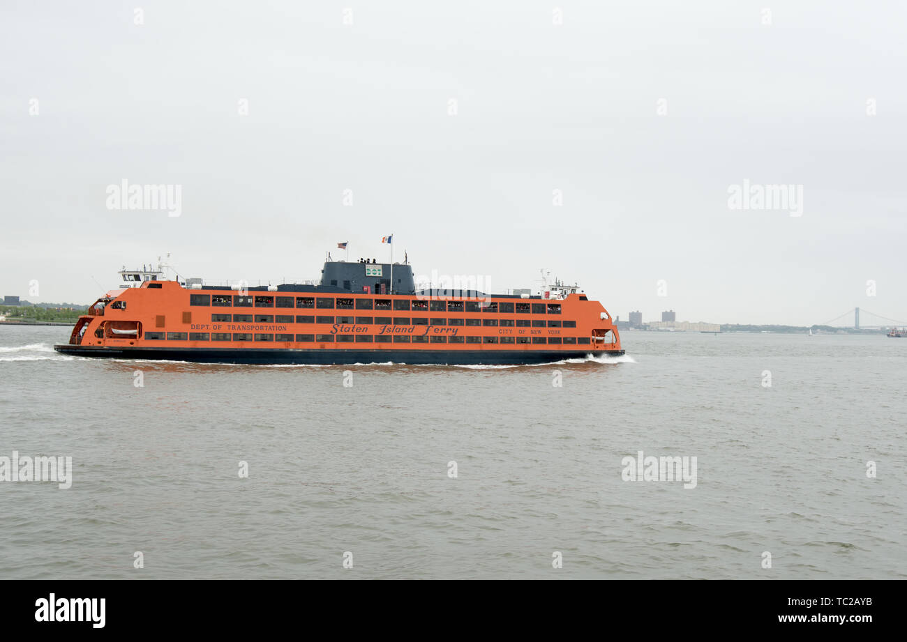 Usa ferry hi-res stock photography and images - Alamy