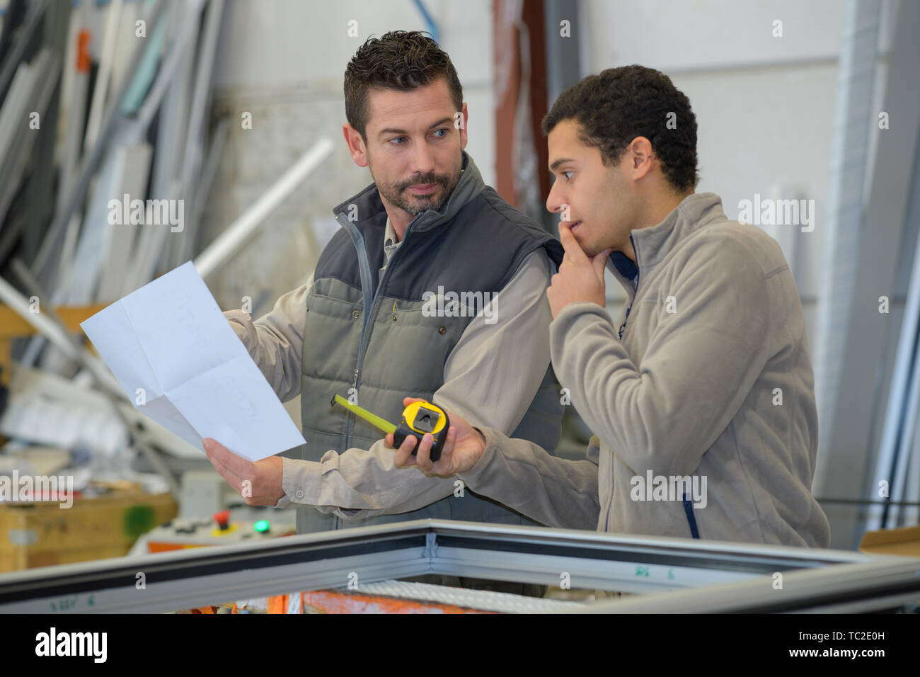 Windows installer hi-res stock photography and images - Alamy