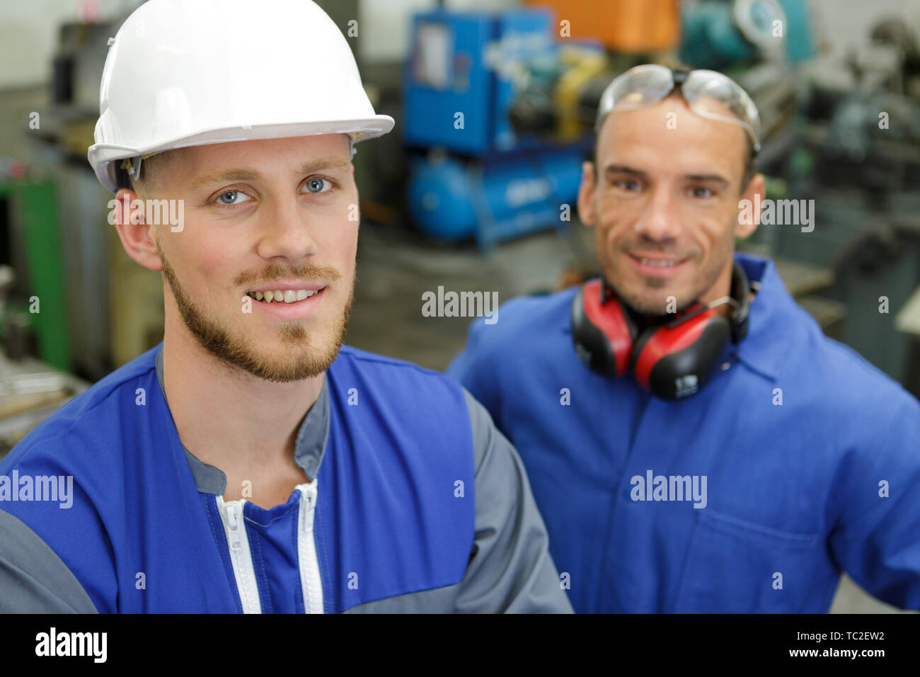 Manufacturing uniforms hi-res stock photography and images - Alamy
