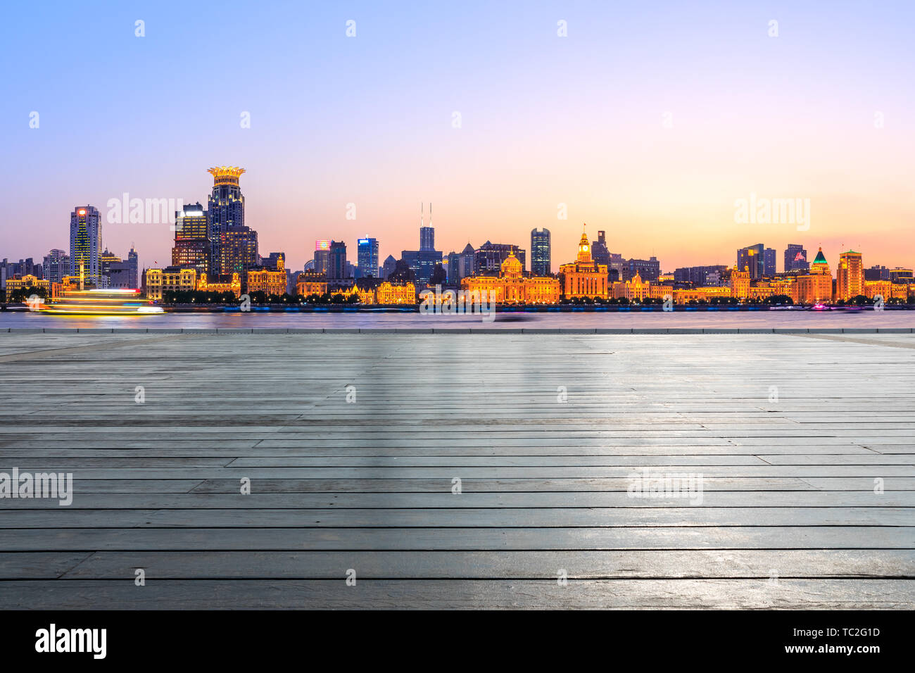 Panoramic view shanghai bund hi-res stock photography and images - Alamy