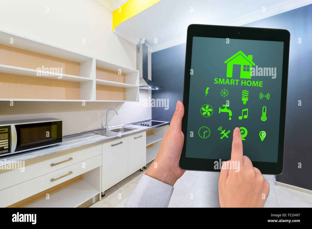 Automated home devices hi-res stock photography and images - Alamy