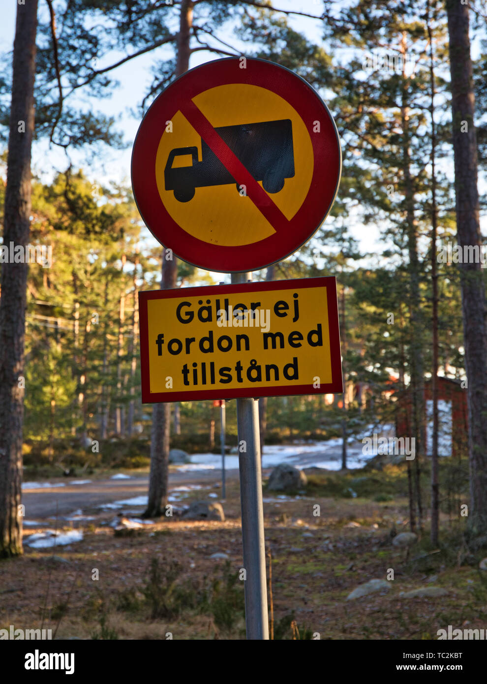 Lorry entry only with permit hi-res stock photography and images - Alamy