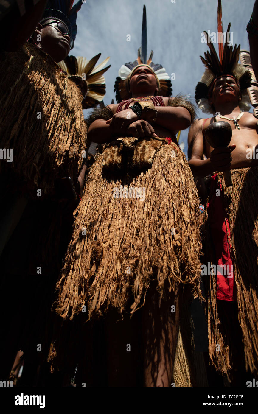 Ethnic groups of brazil hi-res stock photography and images - Alamy