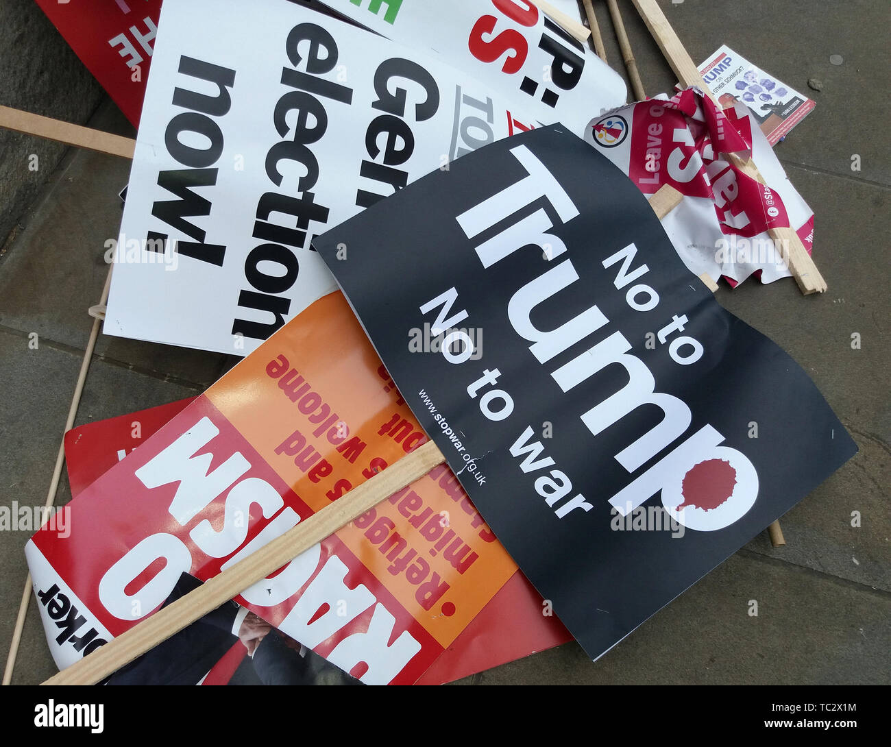 Placards placard hi-res stock photography and images - Alamy