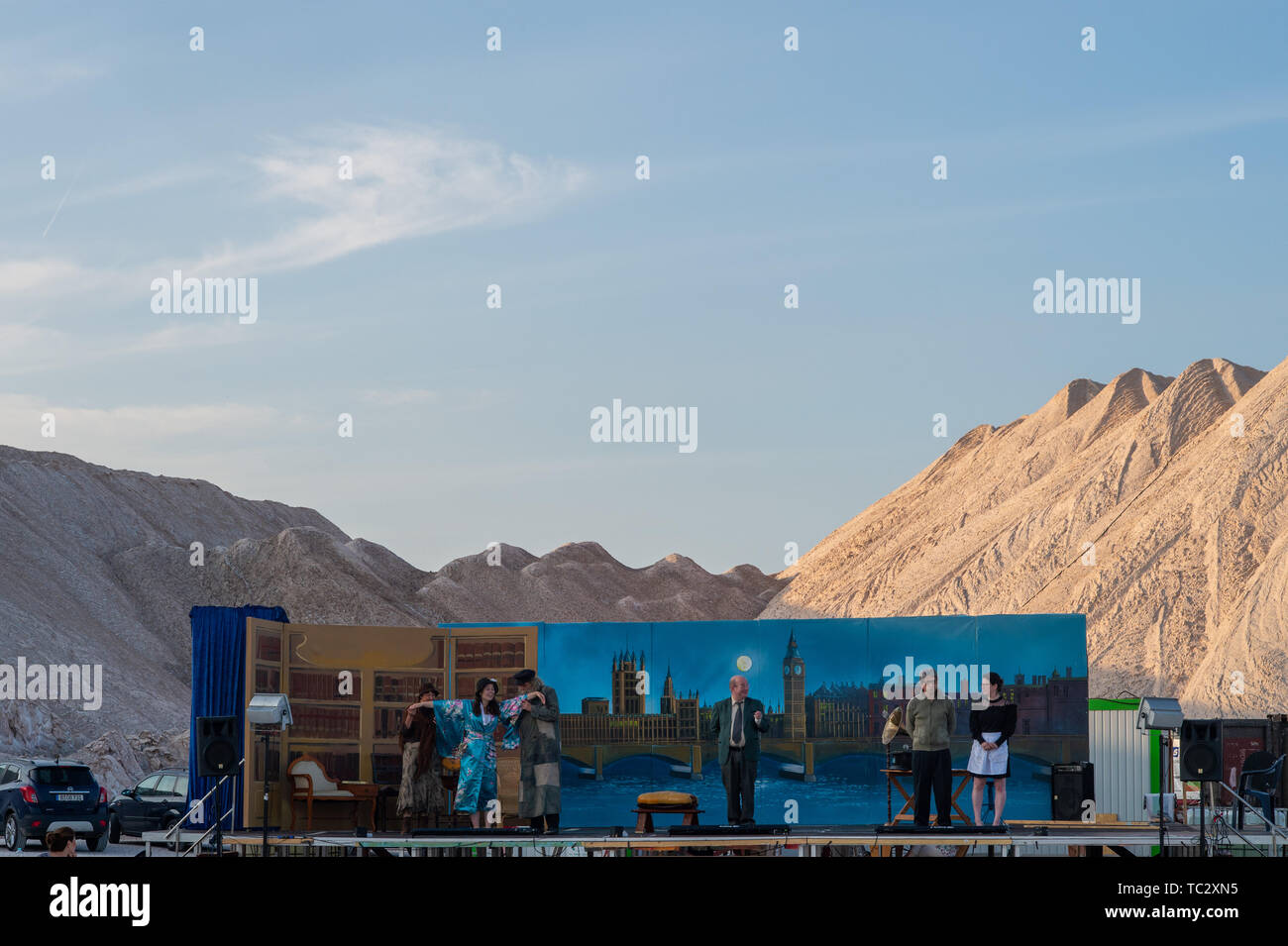 Professor henry higgins eliza doolittle hi-res stock photography and ...