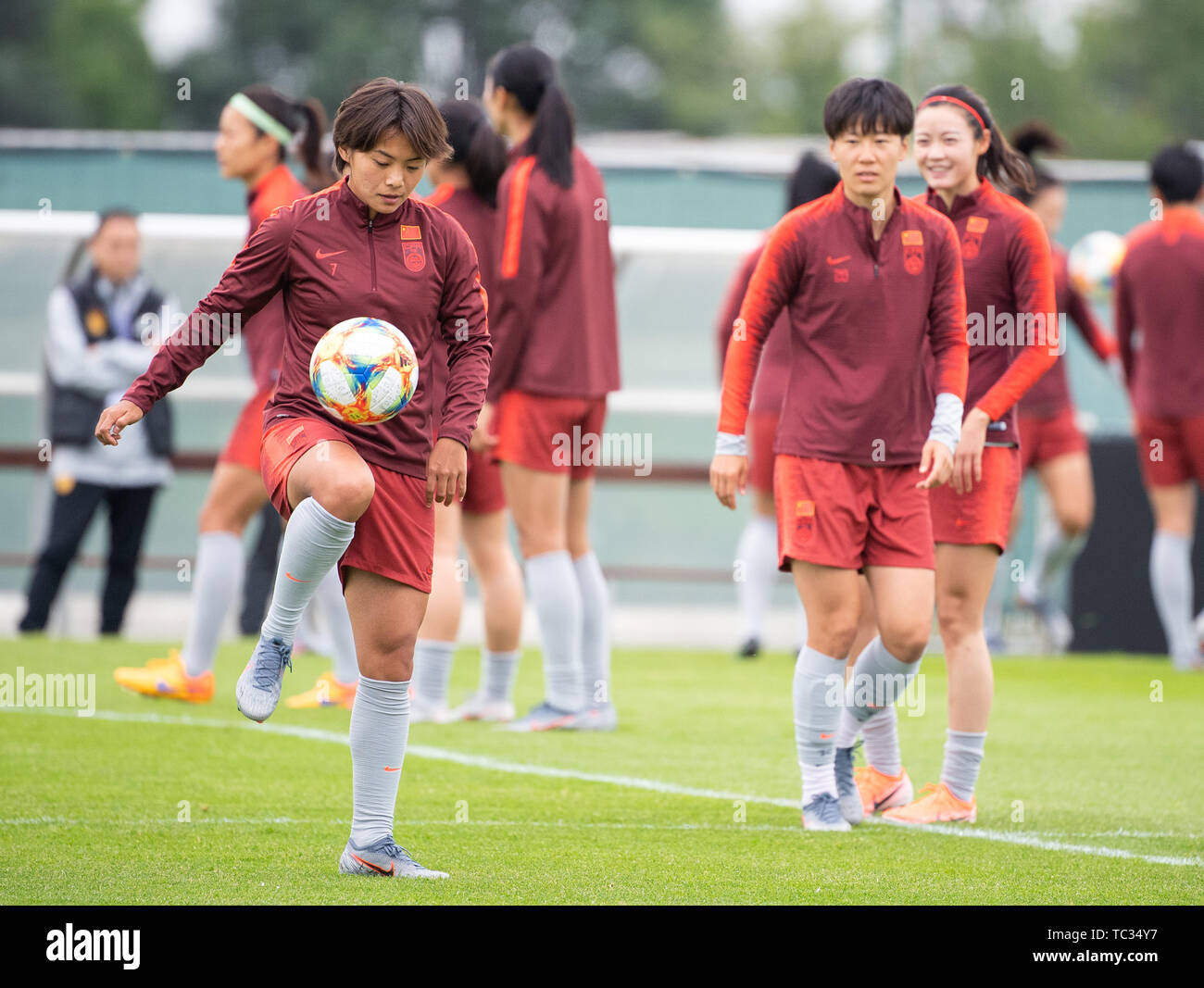 Shuang wang hi-res stock photography and images - Alamy