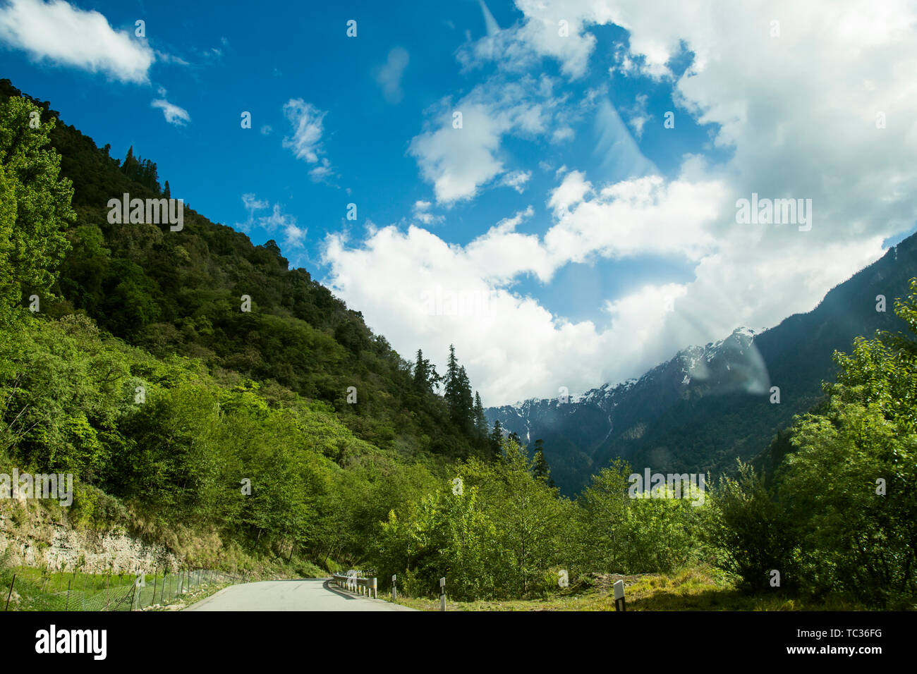 China, Tibet, Tibetan area, no man's land, plateau, high altitude, blue ...