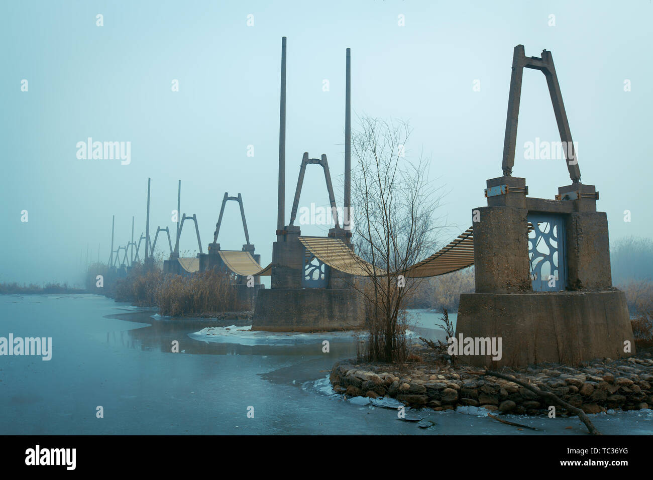 Confusion bridge hi-res stock photography and images - Alamy