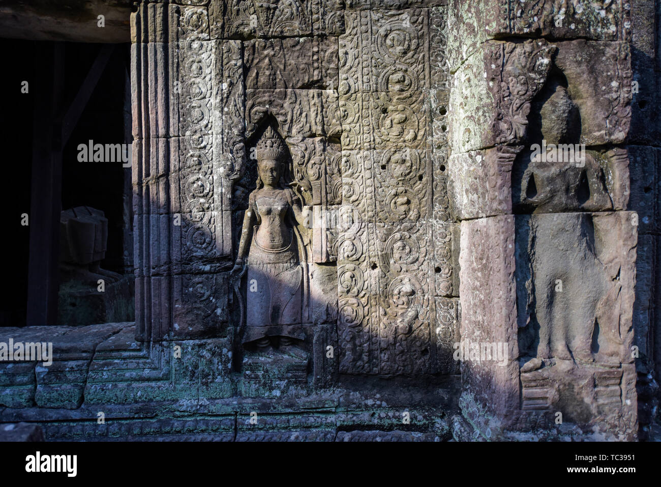 Angkor Wat Angkor's smile Stock Photo - Alamy