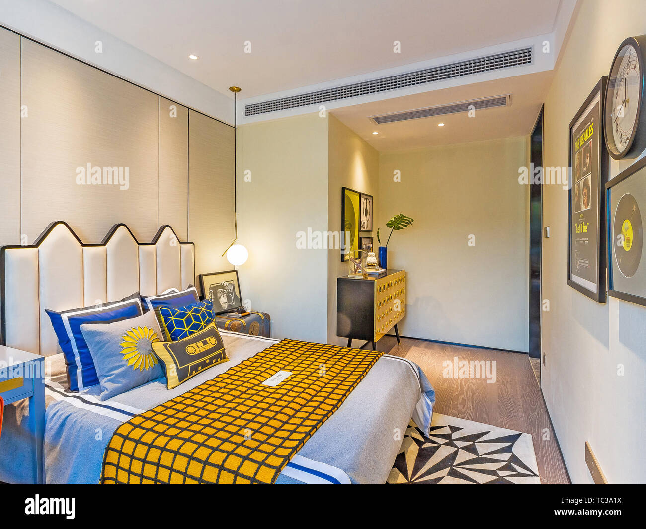 Bedroom, sleep, comfortable and comfortable rest environment, different ...