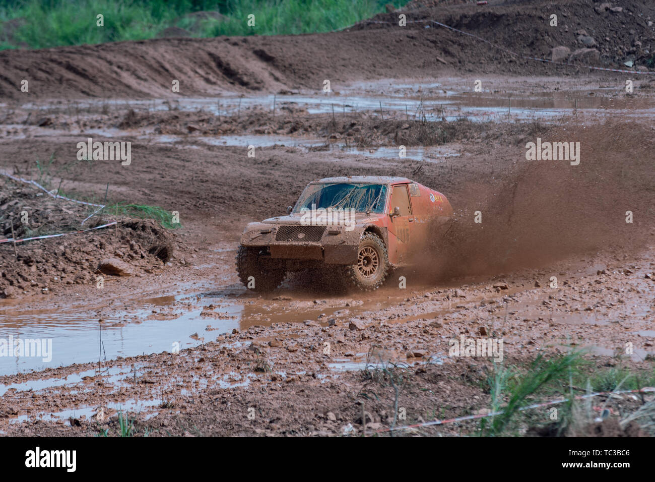 Land Cruiser Outdoor Car Cross Country Competition Stock Photo - Alamy