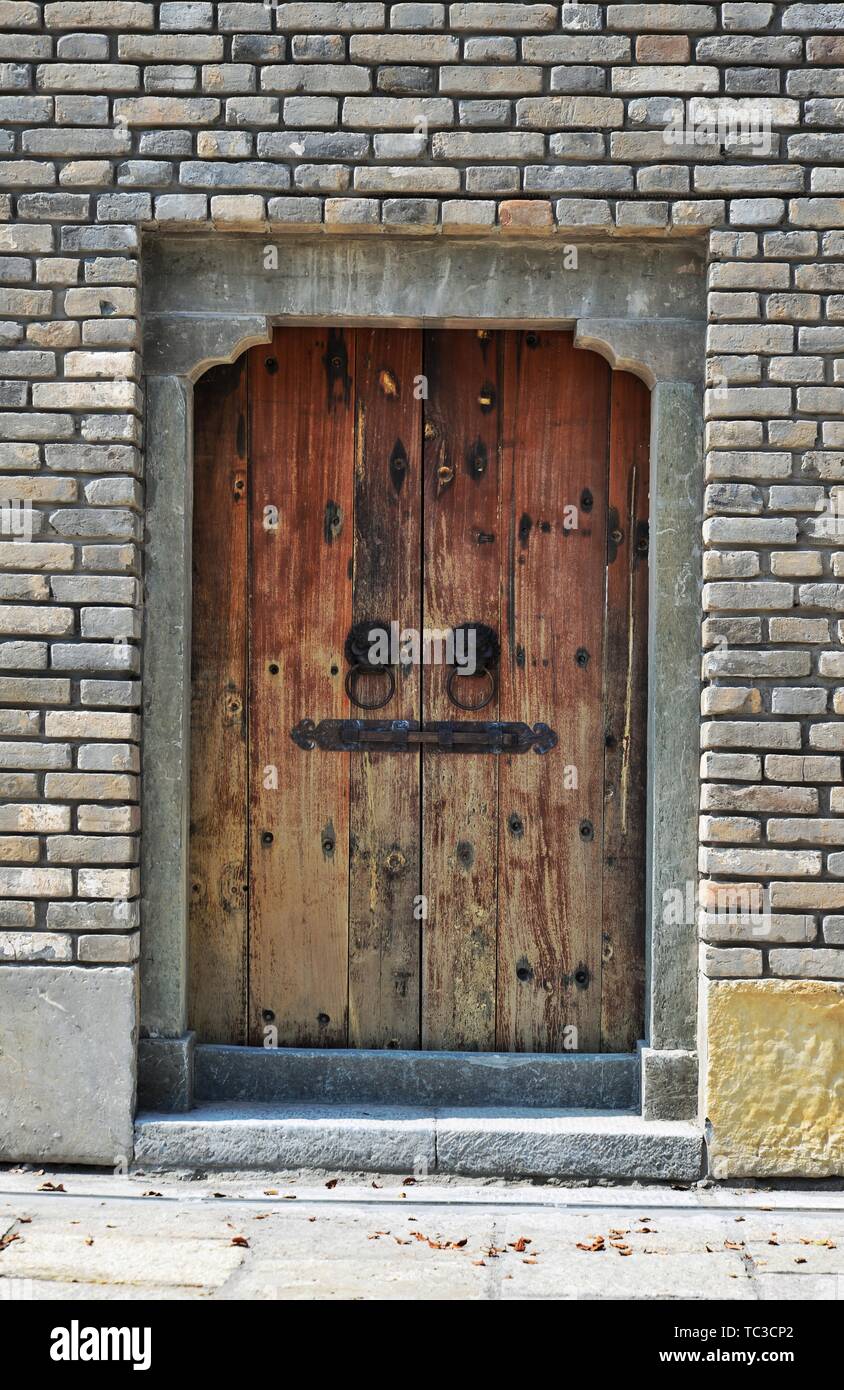 The wooden doors of ancient buildings Stock Photo - Alamy
