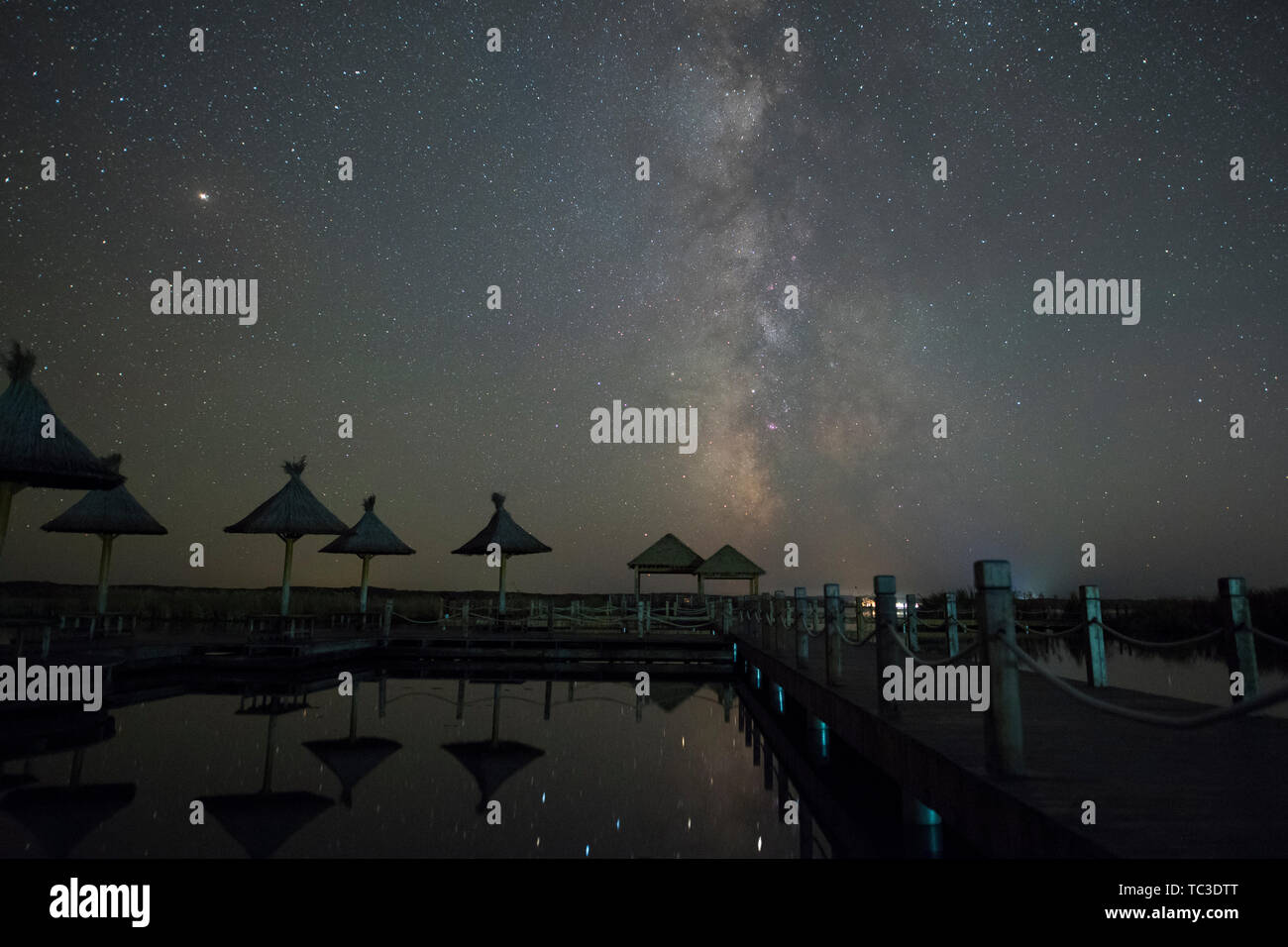 Sino-Russian border lake Xingkai lake starry sky Stock Photo - Alamy
