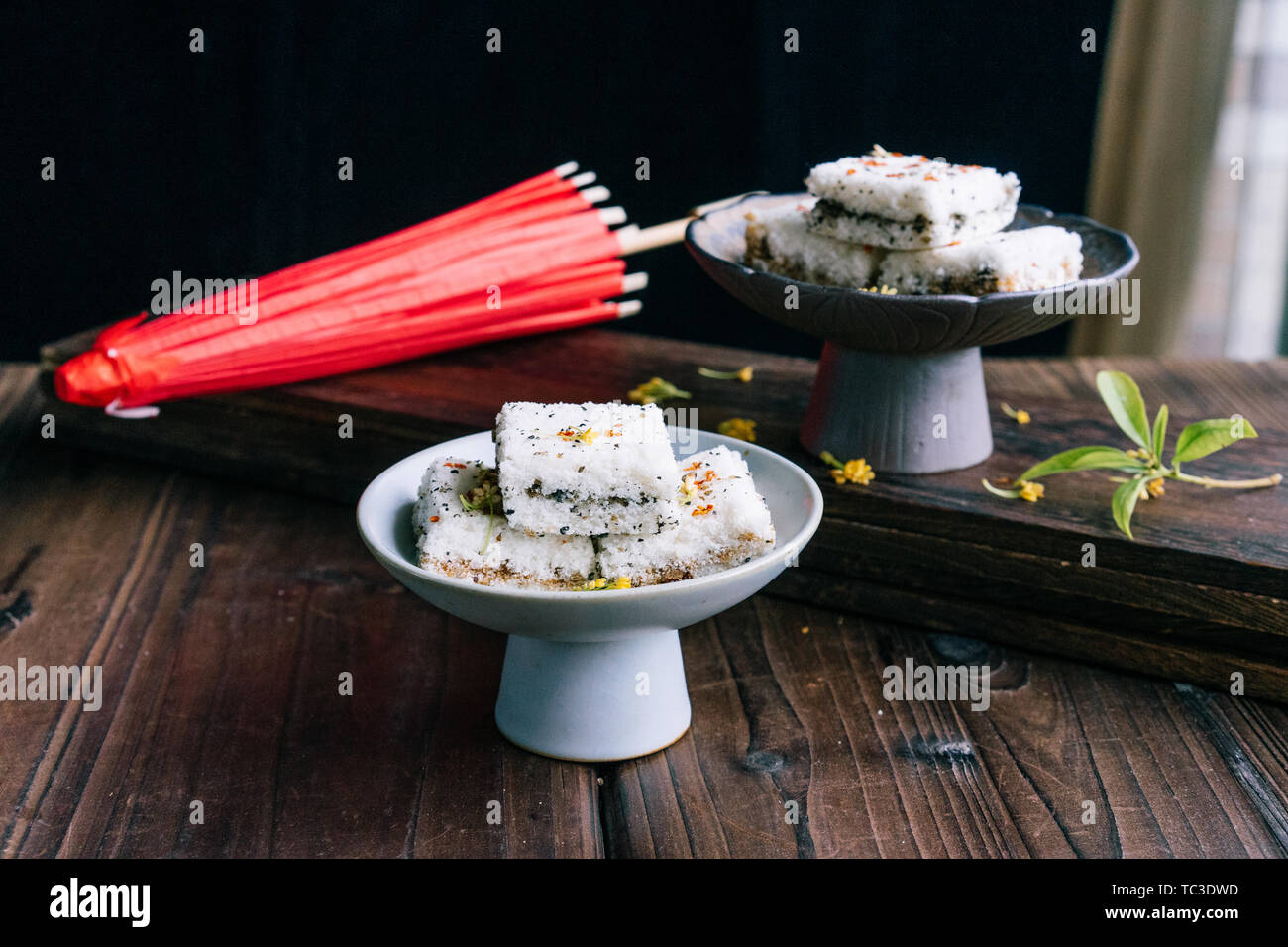 Traditional Chinese cuisine: osmanthus cake Stock Photo - Alamy