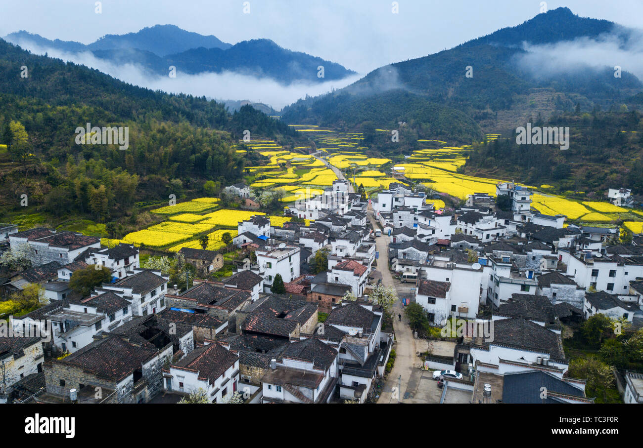 Wuyuan ancient town hi-res stock photography and images - Alamy