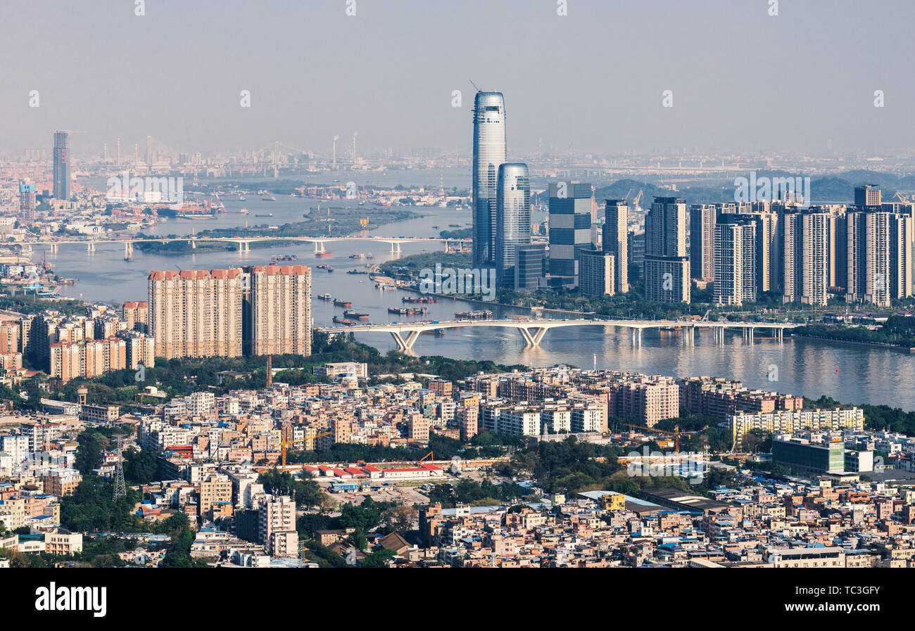 Construction of Pazhou and City areas on both sides of the Pearl River ...